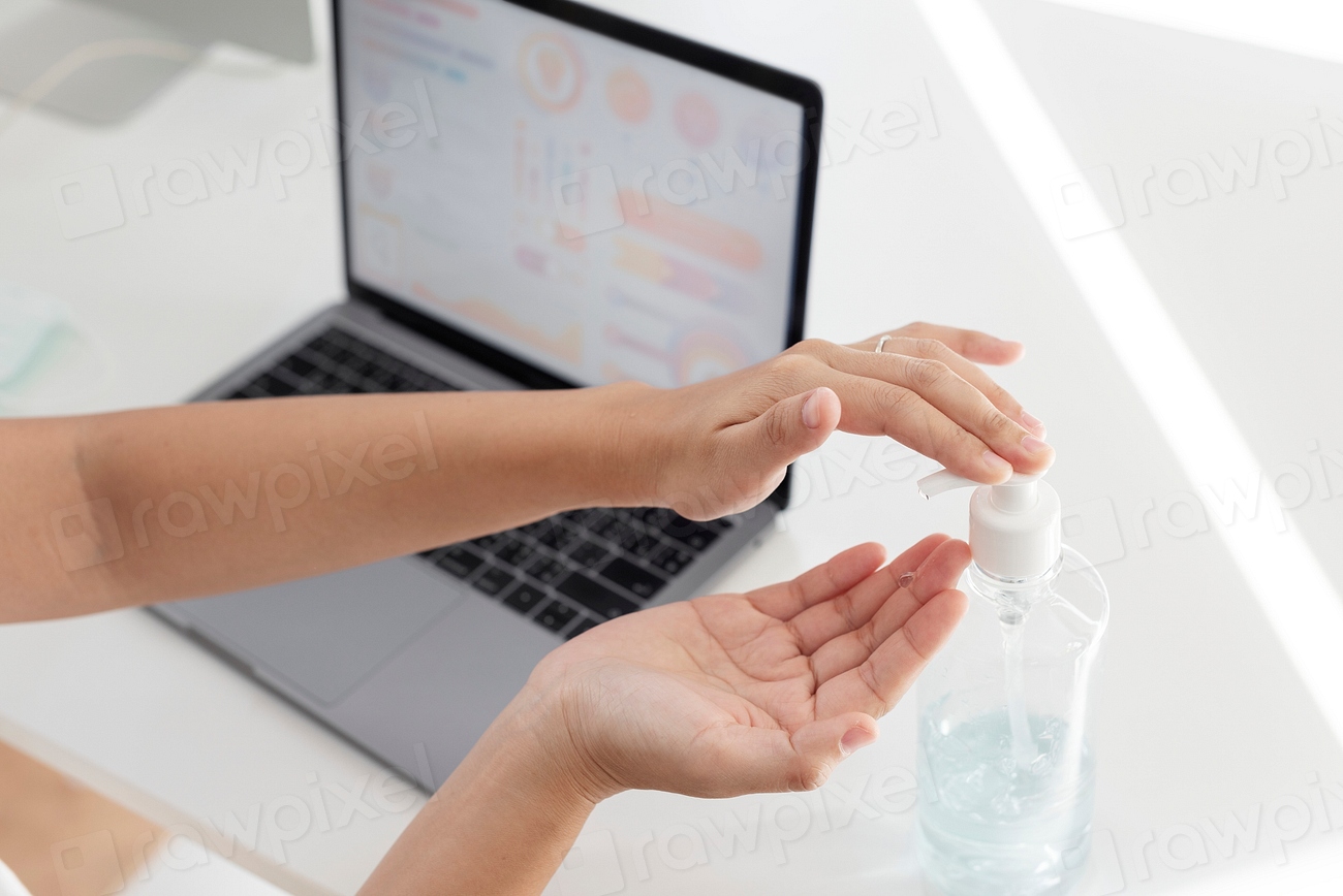 Woman cleaning hands hand sanitizer | Free Photo - rawpixel