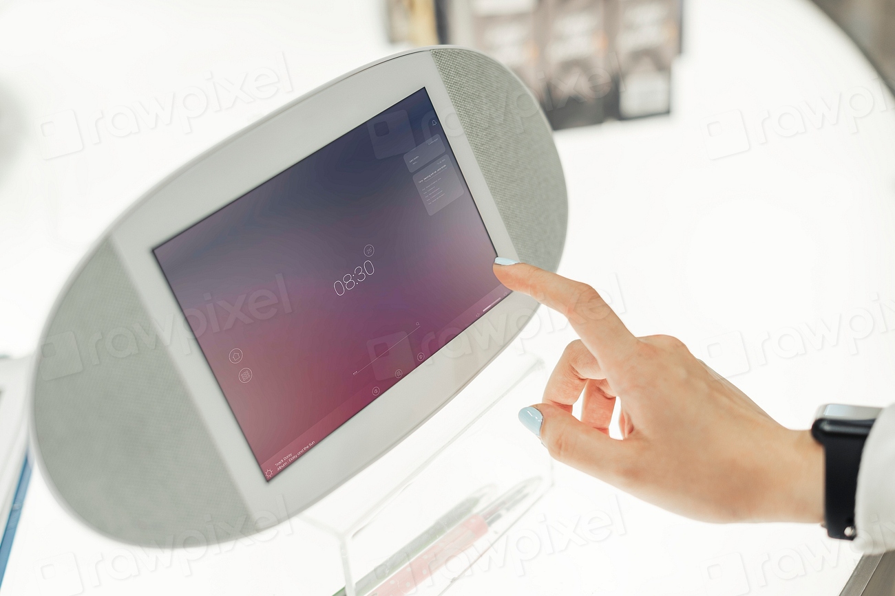 Digital screen mockup retail and | Premium PSD Mockup - rawpixel