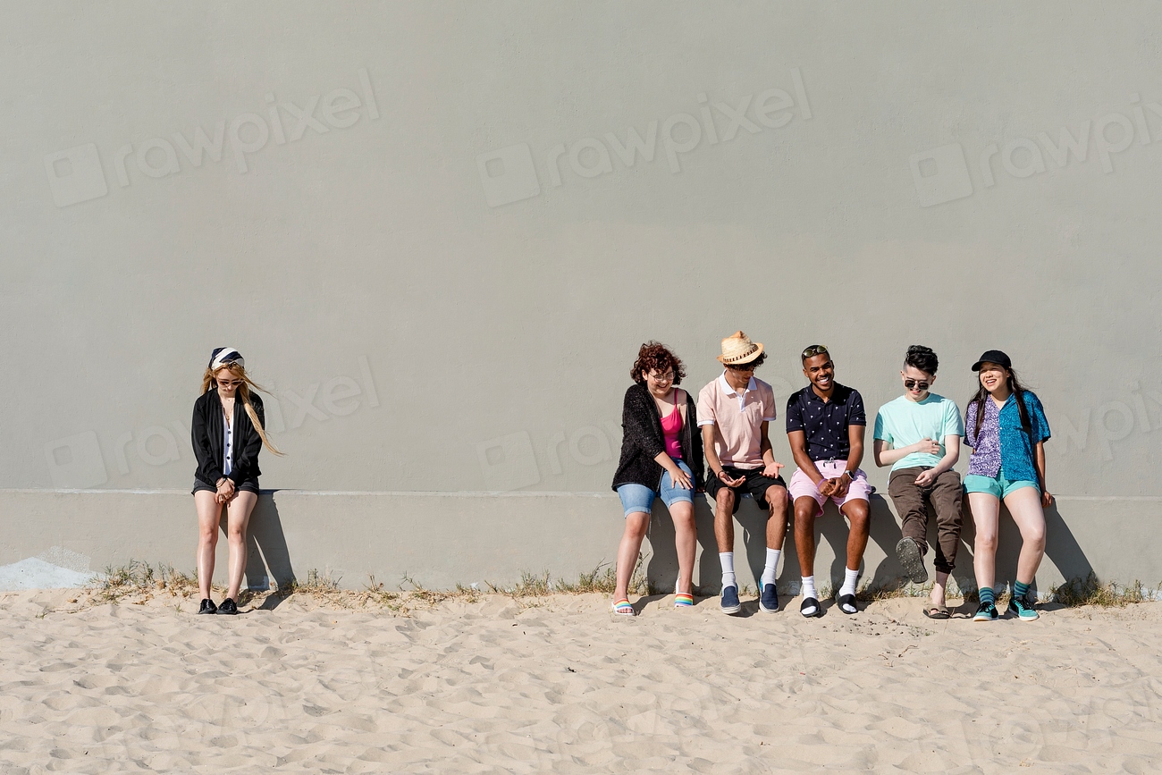 Social exclusion, teenagers bullying girl | Premium Photo - rawpixel