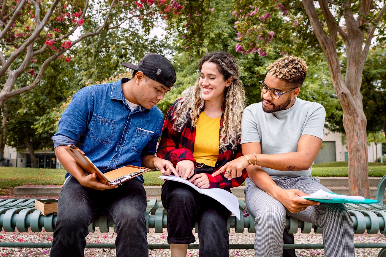 Students studying together outdoors campus | Free Photo - rawpixel
