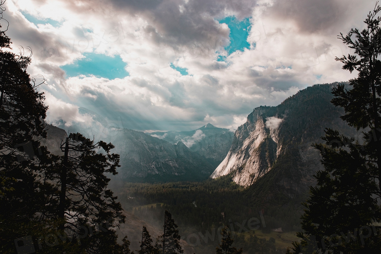 View cloudy Yosemite National Park, | Free Photo - rawpixel