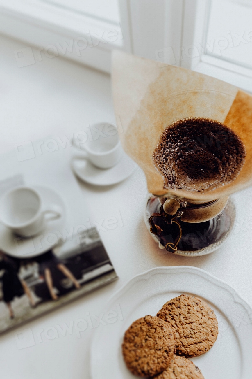 Freshly brewed coffee in the morning. | Free Photo - rawpixel