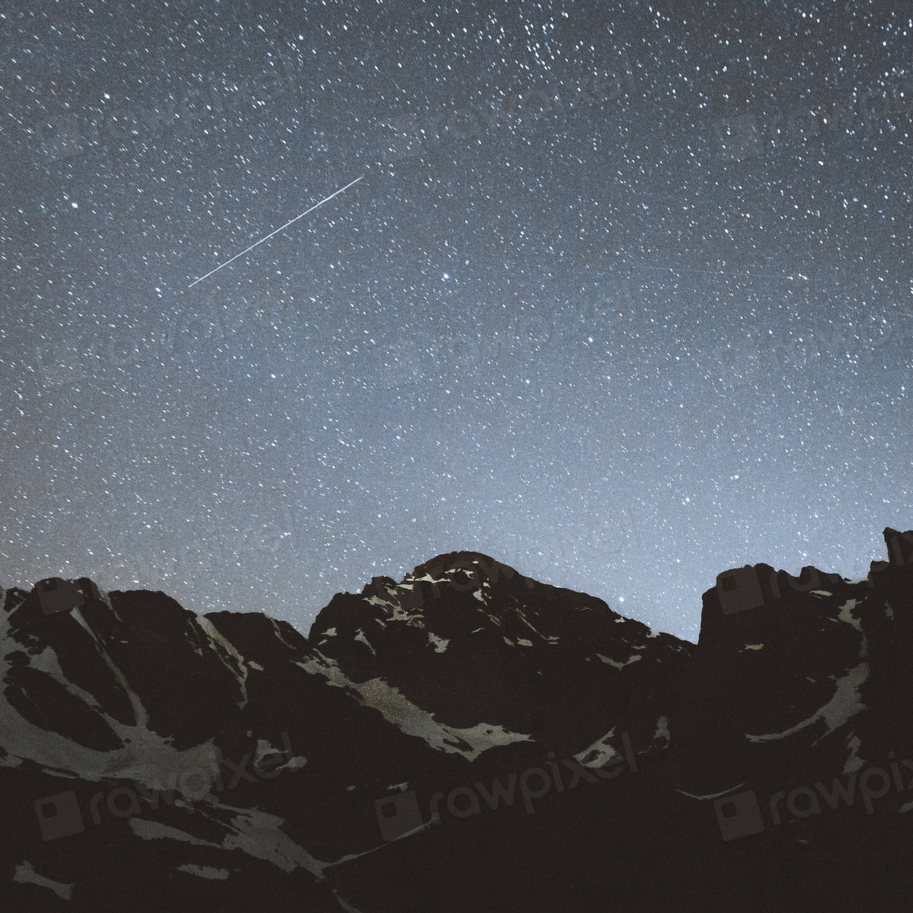 Starry night sky in Banff | Free Photo - rawpixel