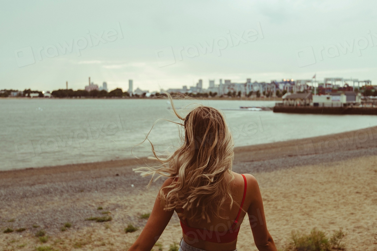 Free women beach back view | Free Photo - rawpixel