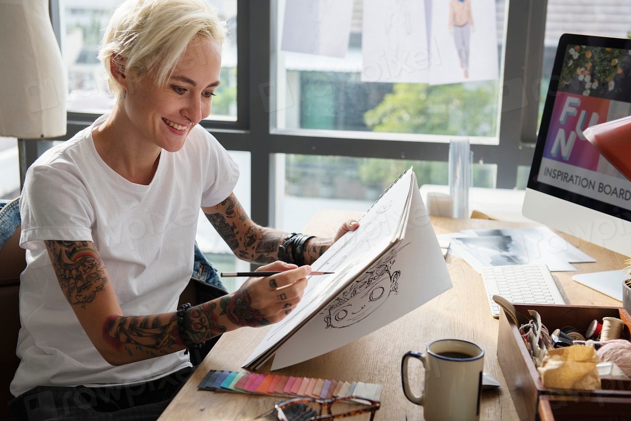 Fashion designer drawing, working studio | Premium Photo - rawpixel