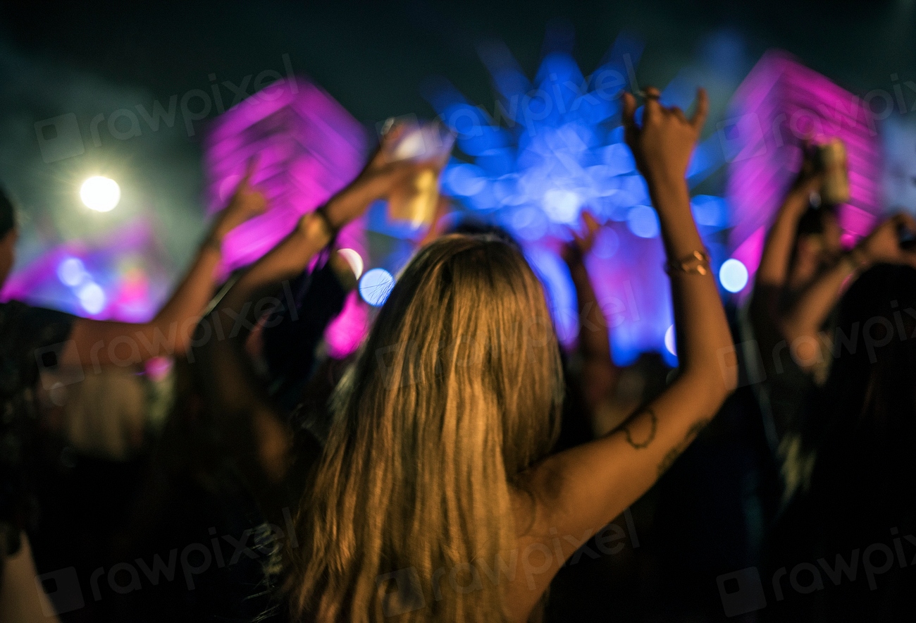 Woman Beers Enjoying Music Festival | Premium Photo - rawpixel