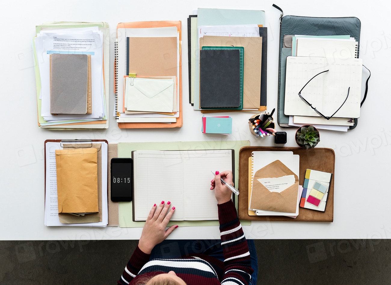 Hands Working Office Desk Notebooks | Premium Photo - rawpixel