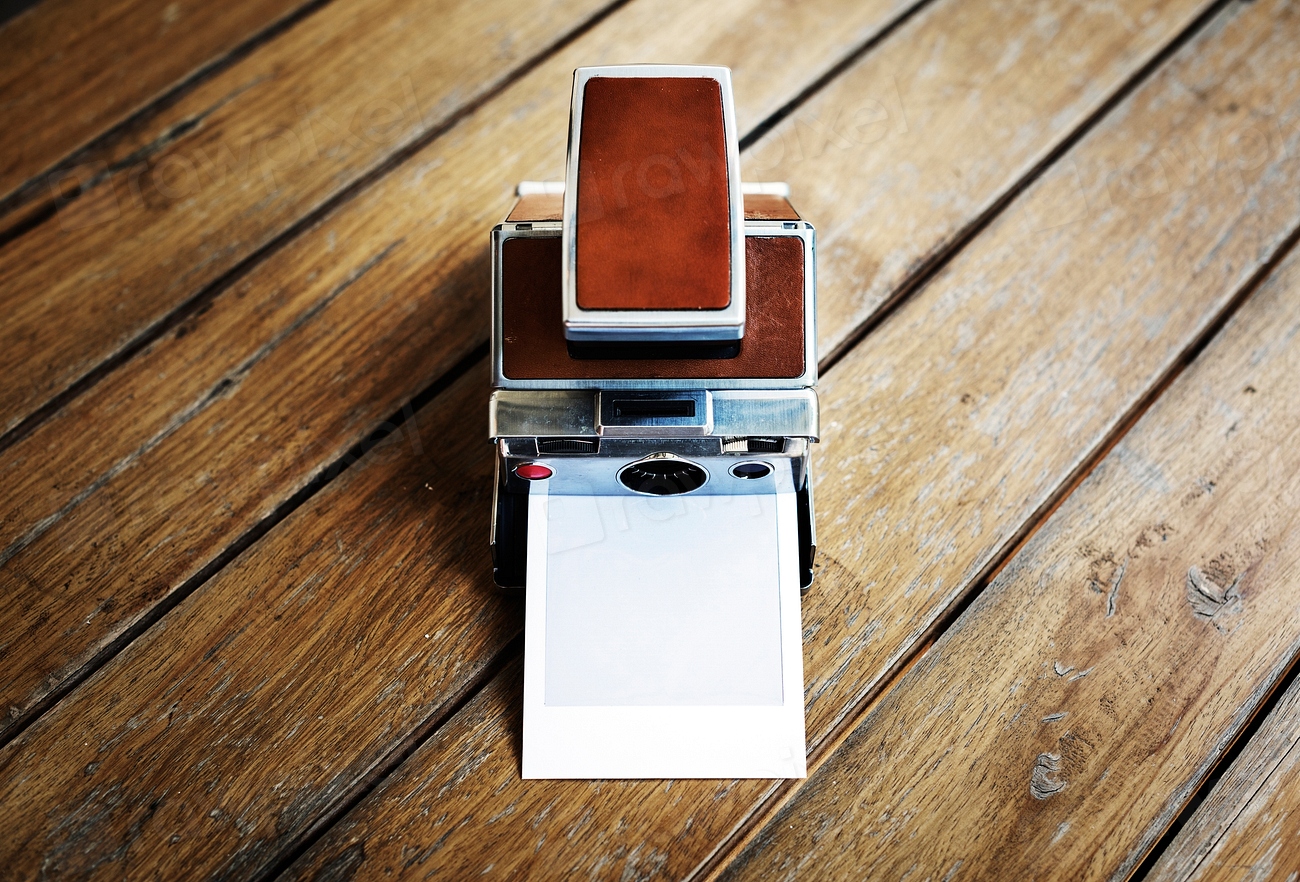 Vintage retro instant photo camera | Premium Photo - rawpixel