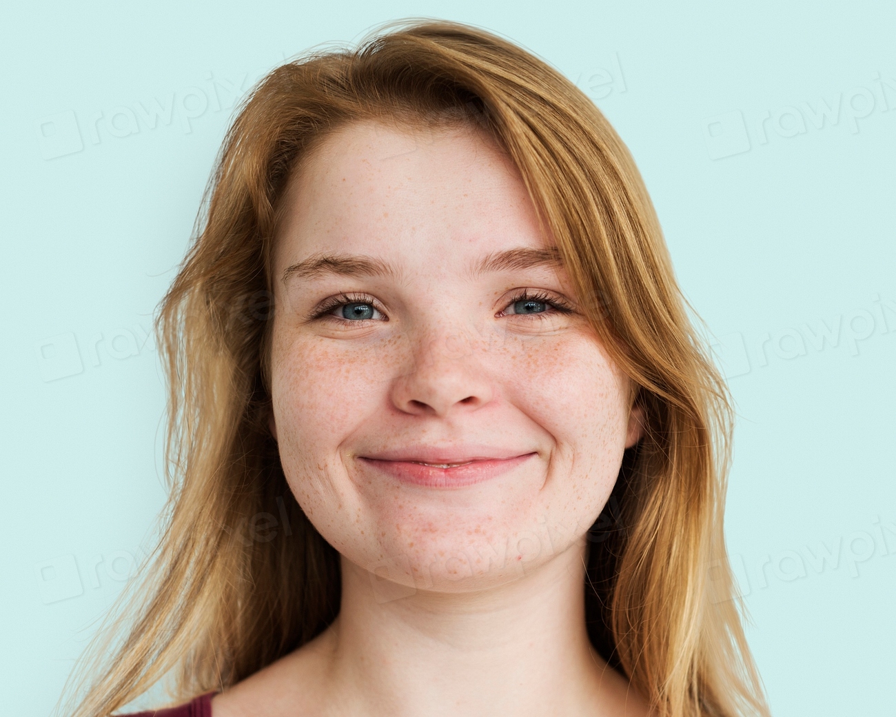 Happy teenage girl, smiling face | Premium PSD - rawpixel