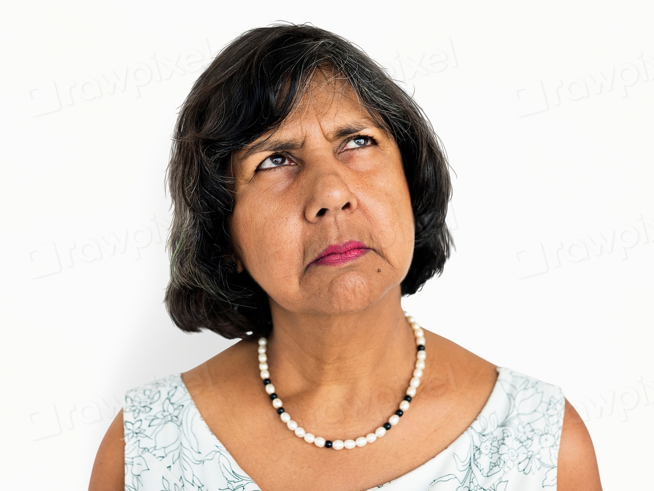 Mature Lady Frowning Studio Concept | Premium PSD - rawpixel