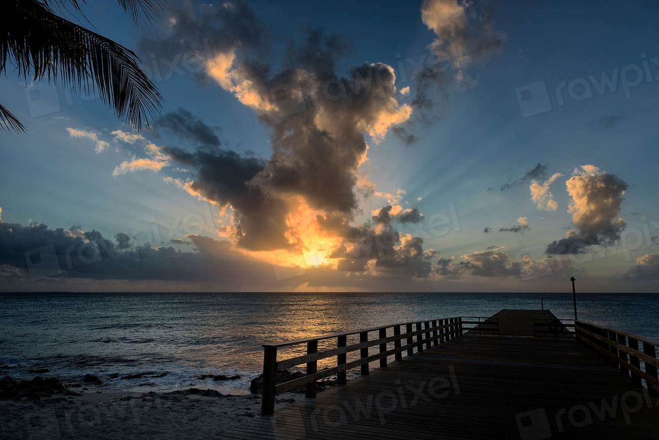 Tropical Beach Sunset | Free Photo - rawpixel