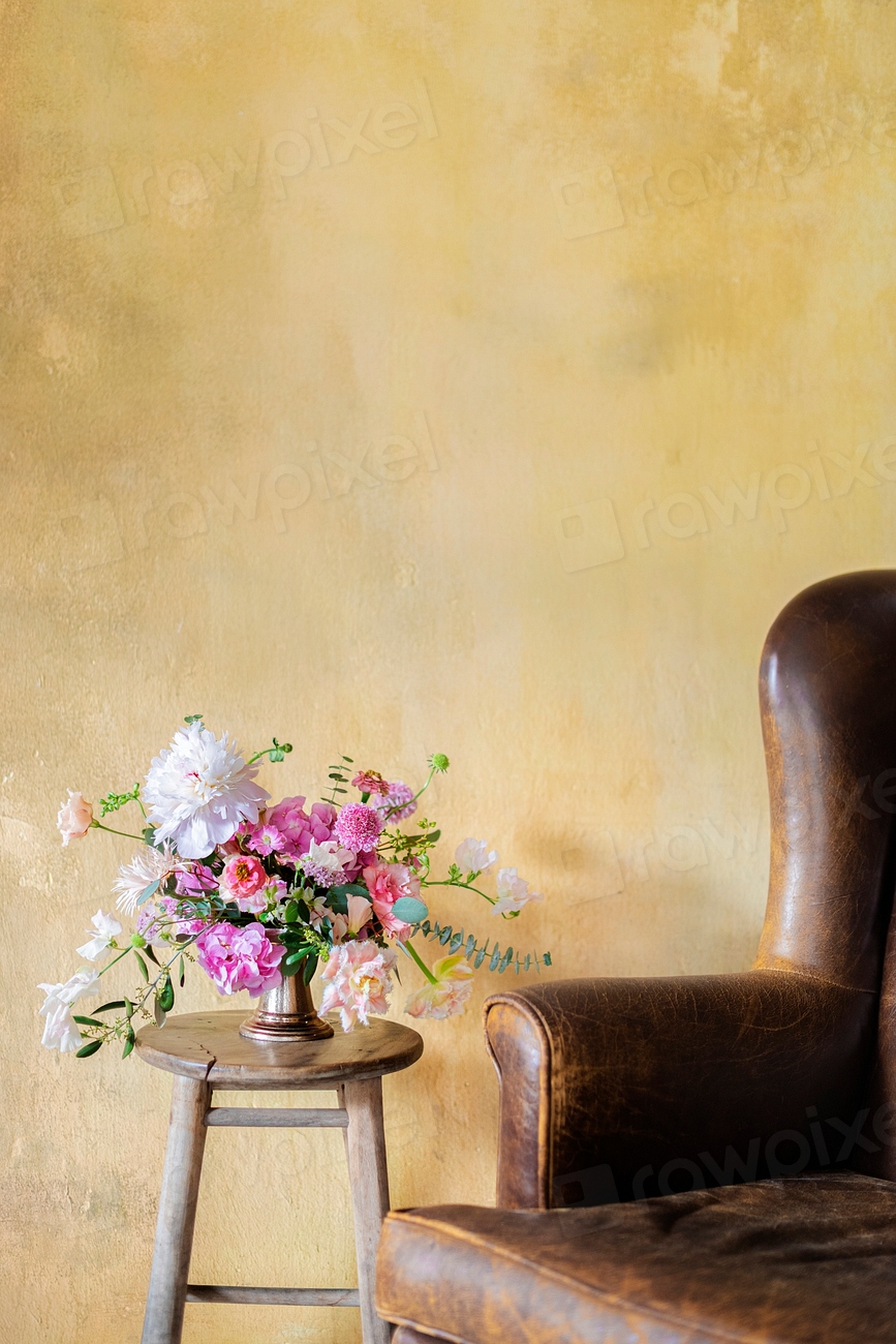 Flowers vase stool | Premium Photo - rawpixel