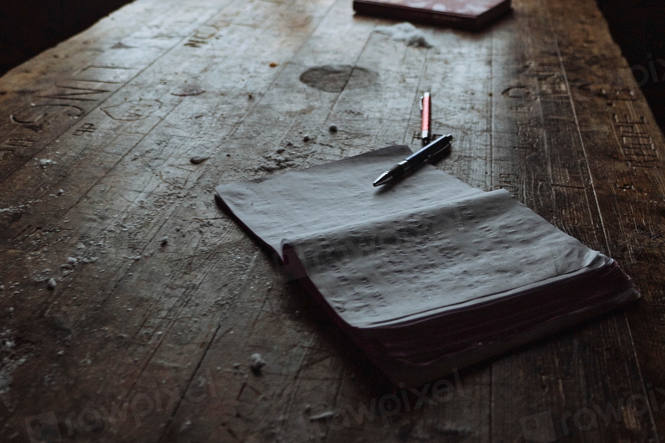 Journal wooden table forest cabin | Free Photo - rawpixel
