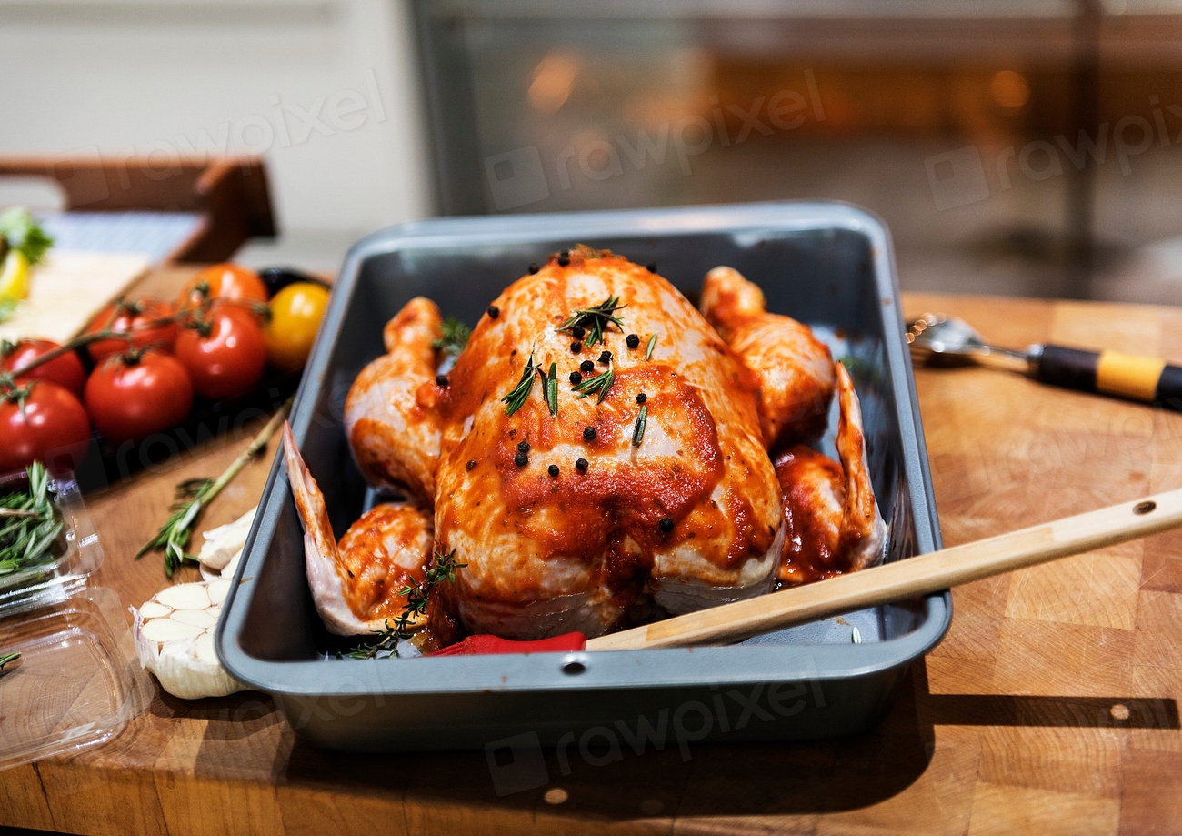 Homemade food in a party | Photo - rawpixel