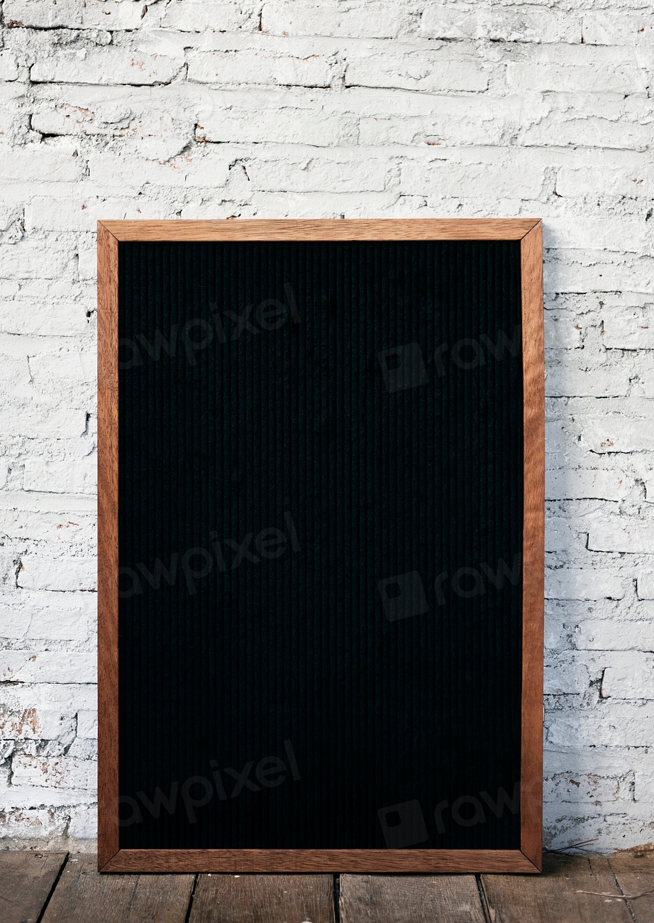 Design space on black board | Premium PSD Mockup - rawpixel