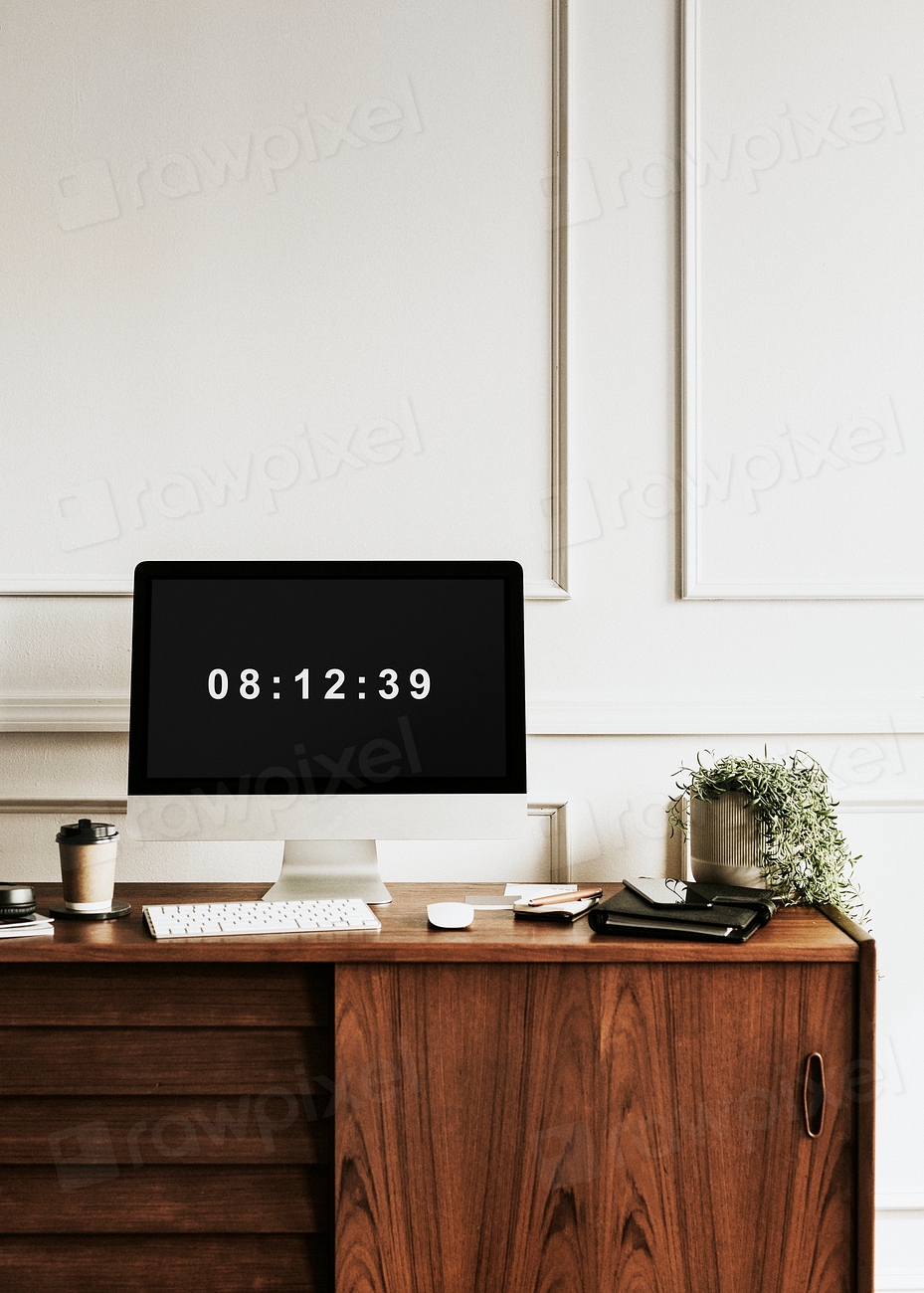 Computer daily planner wooden table | Premium Photo - rawpixel