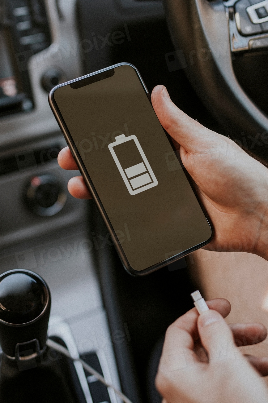 Charging screen on a smartphone | Premium PSD Mockup - rawpixel