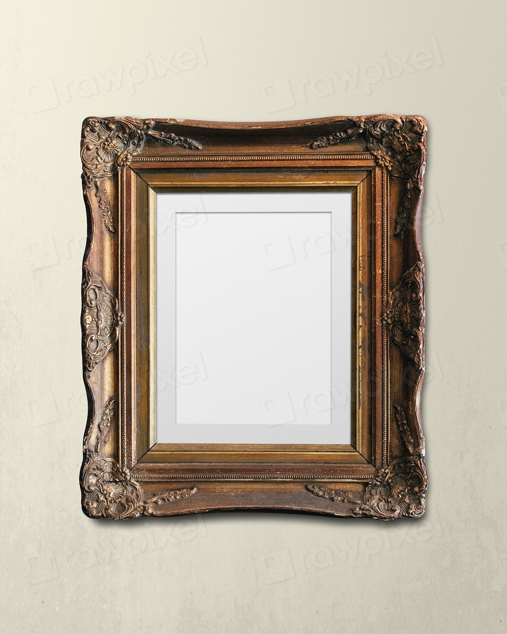 Vintage rectangle gold picture frame | Premium PSD Mockup - rawpixel