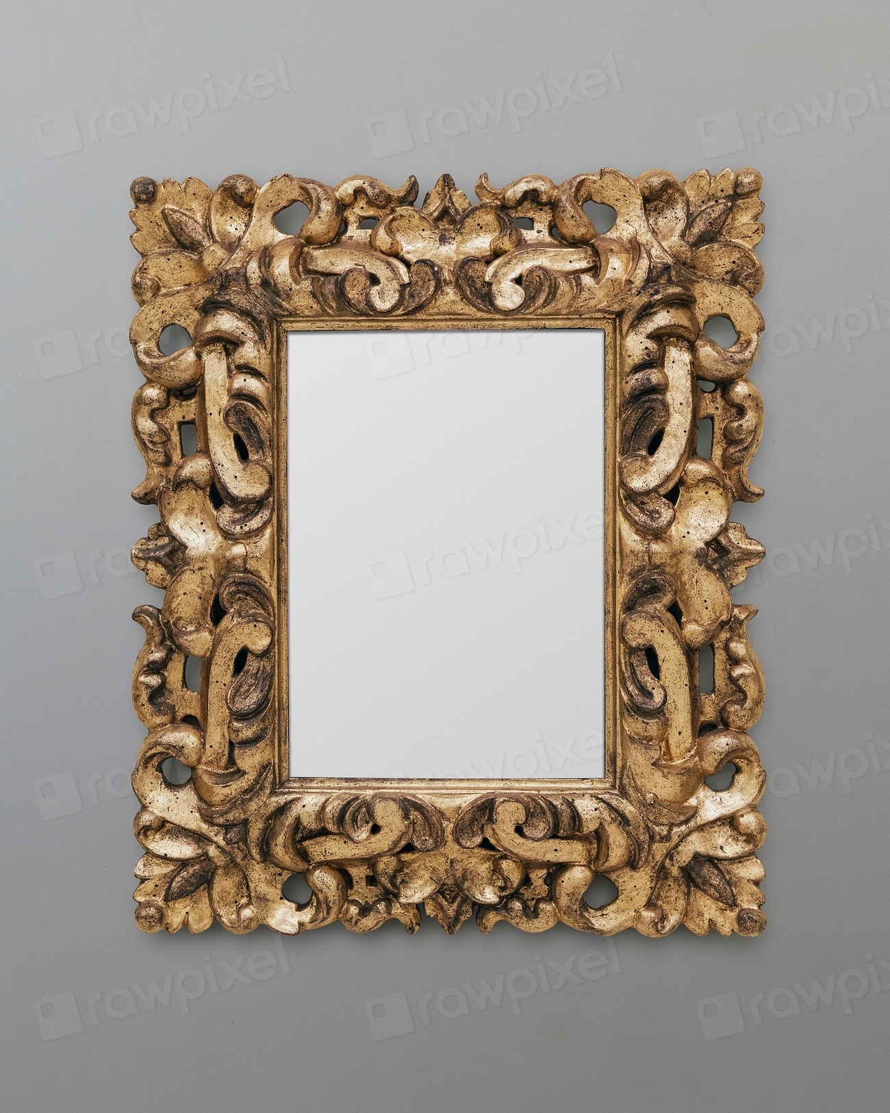 Vintage rectangle gold picture frame | Premium PSD Mockup - rawpixel