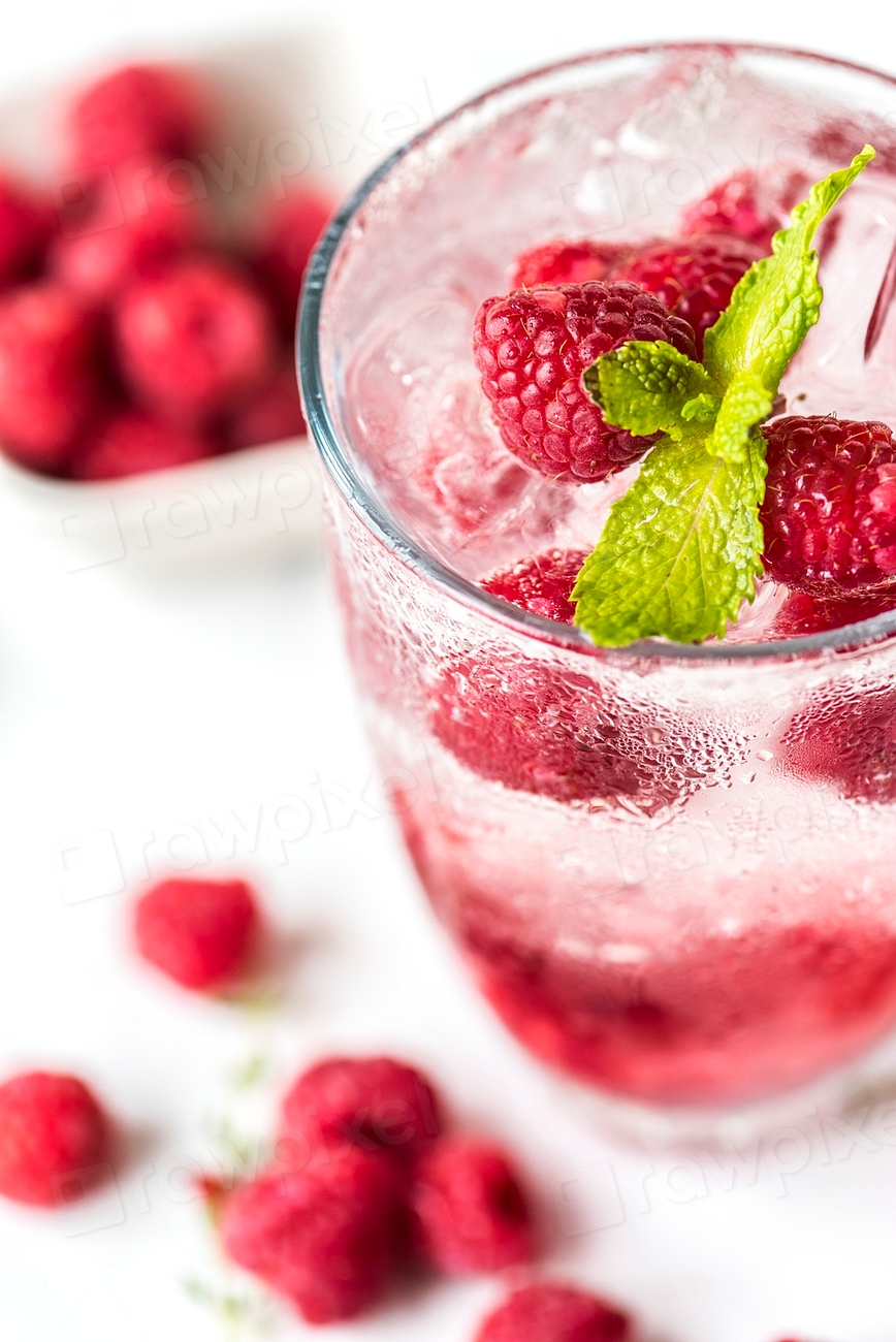 Raspberry mint infused water recipe | Premium Photo - rawpixel