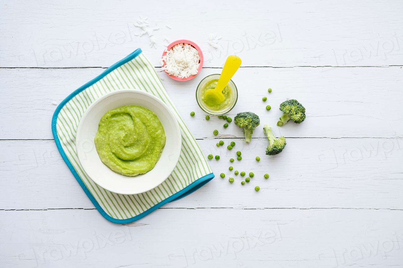 Broccoli puree baby food, organic | Premium Photo - rawpixel