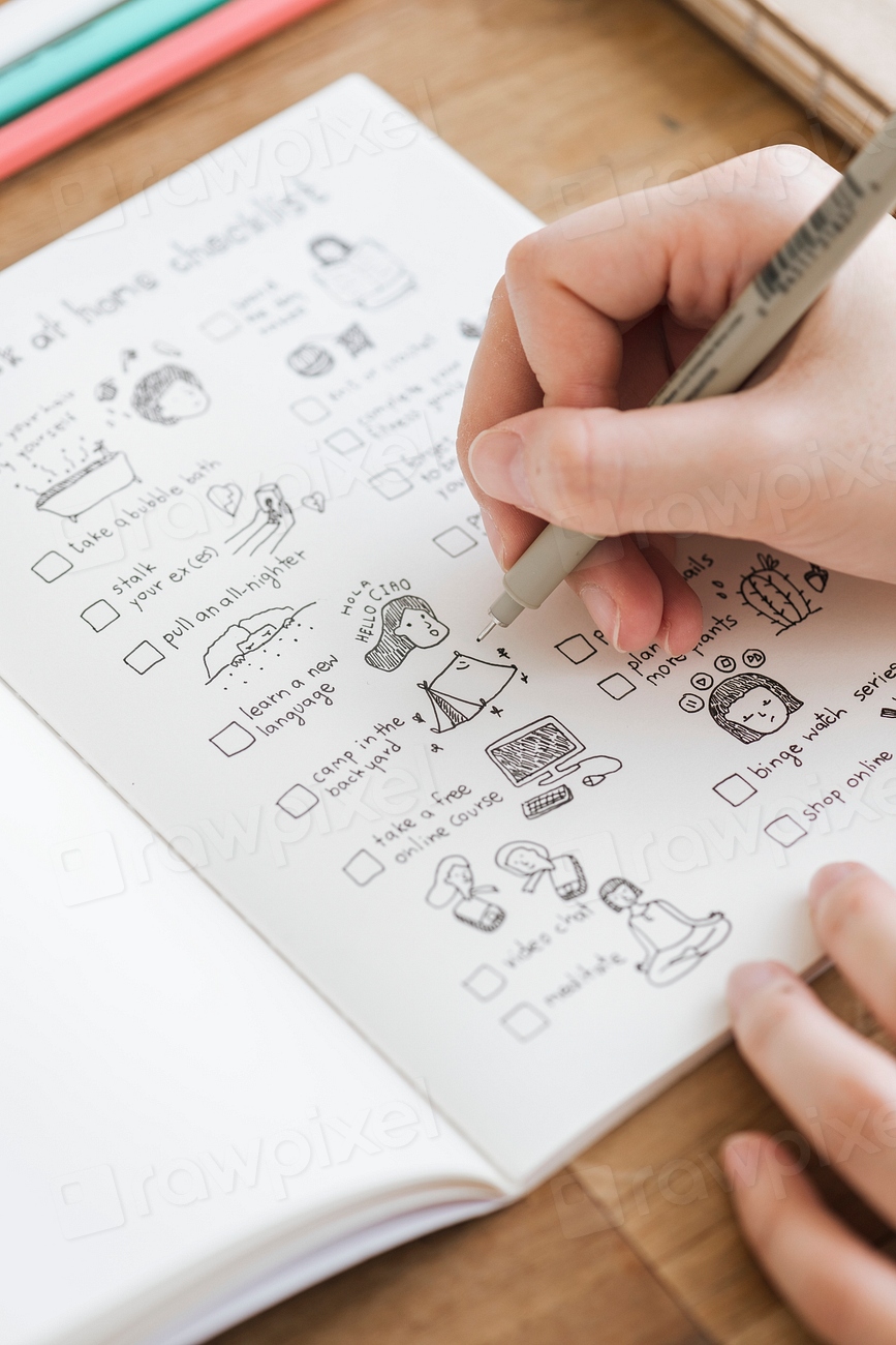 Girl doodling and making a checklist | Free Photo - rawpixel