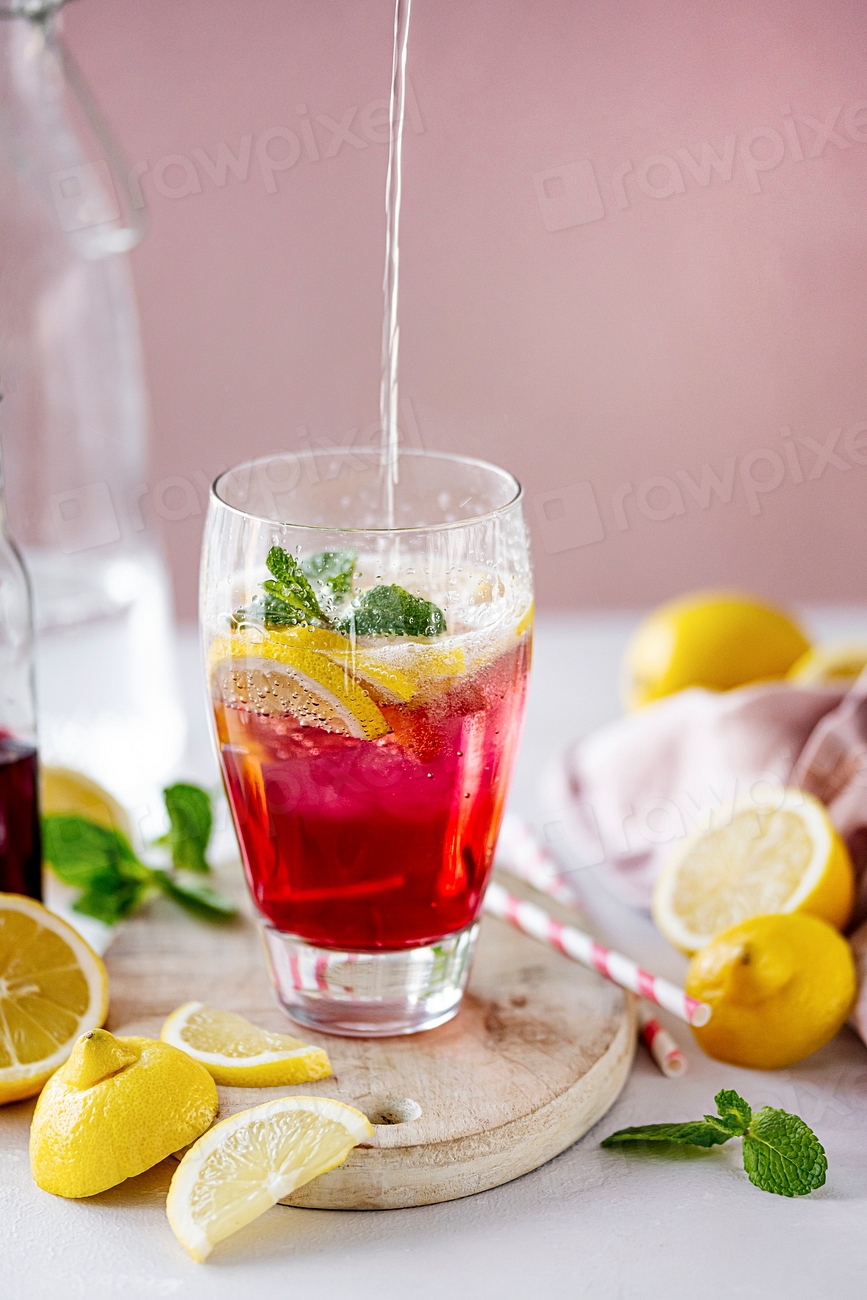Frizzy red lemonade soda food | Premium Photo - rawpixel