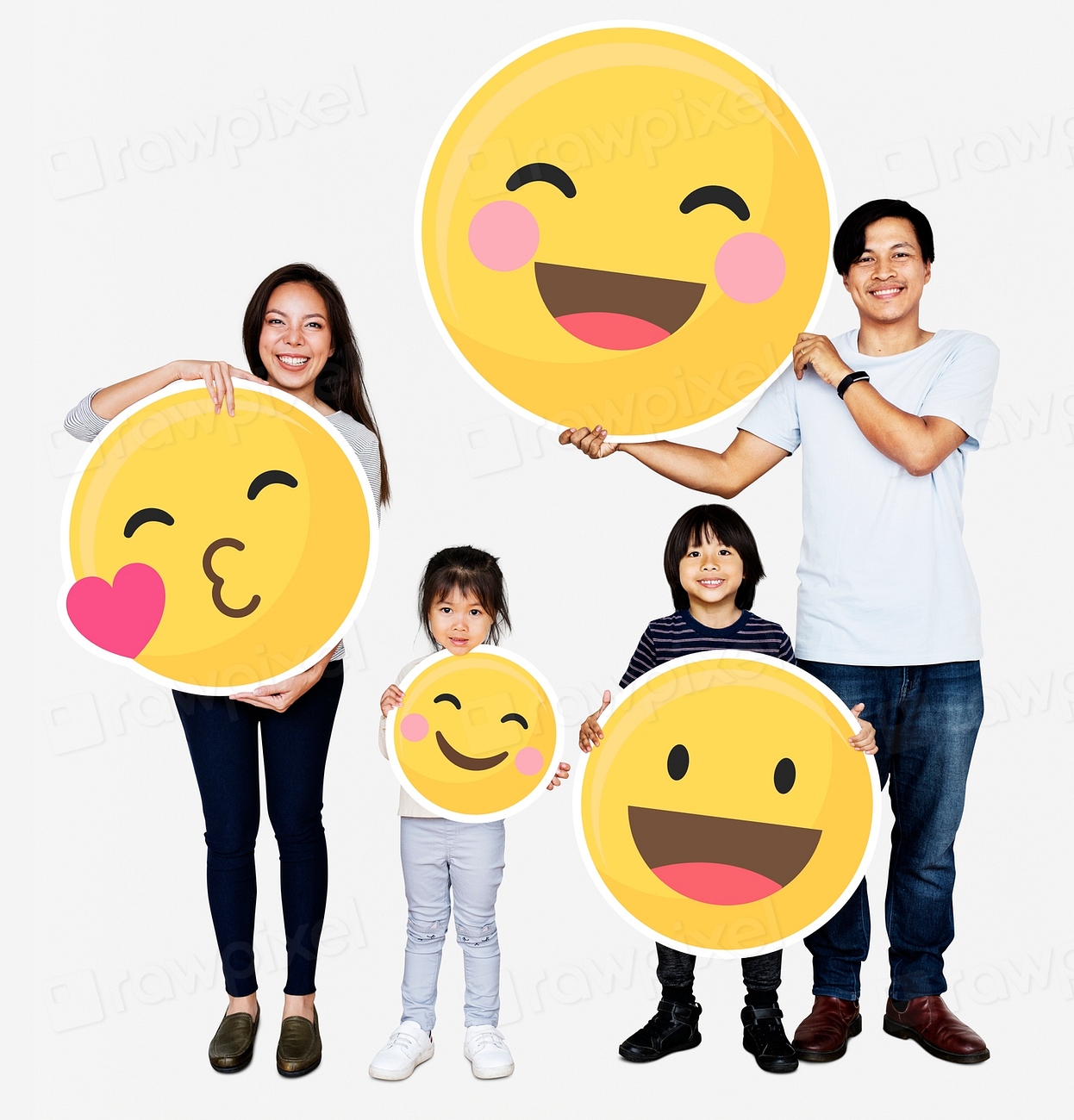 Happy family holding emoji icons | Premium PSD - rawpixel