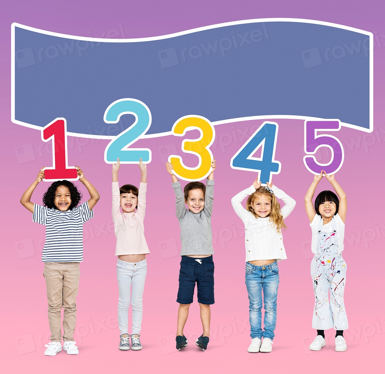 Cheerful kids holding numbers one | Premium PSD - rawpixel