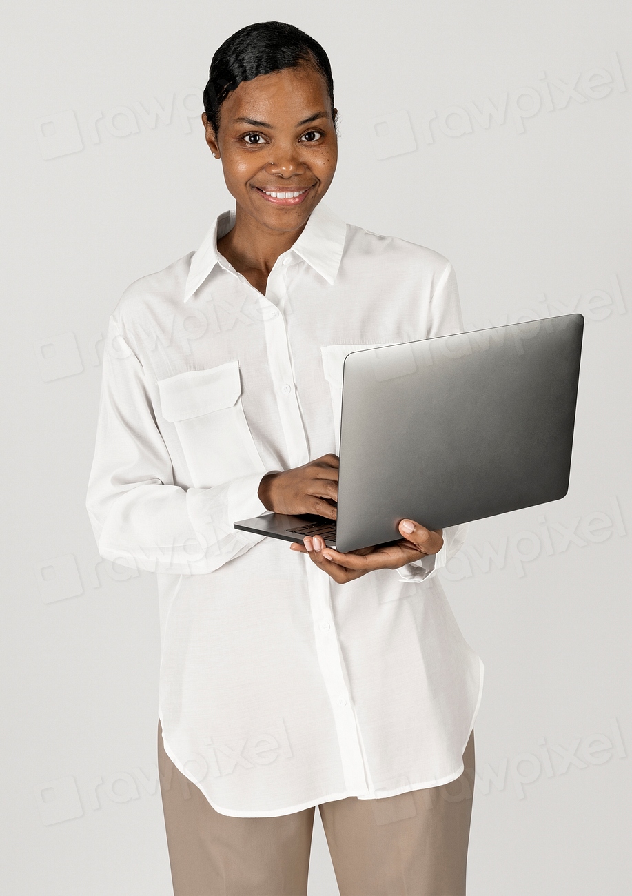 Black woman laptop mockup | Premium PSD - rawpixel