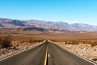A long, straight road to the horizon | Free Photo - rawpixel
