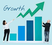 Business people showing development graph | Free Photo - rawpixel