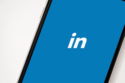 LinkedIn application on a mobile | Free Photo - rawpixel