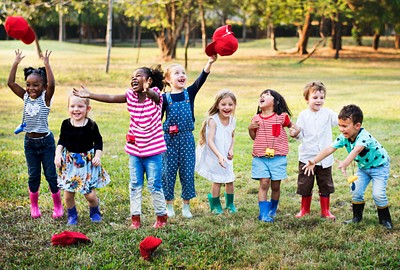 Group Diverse Kids Playing Field | Free Photo - rawpixel
