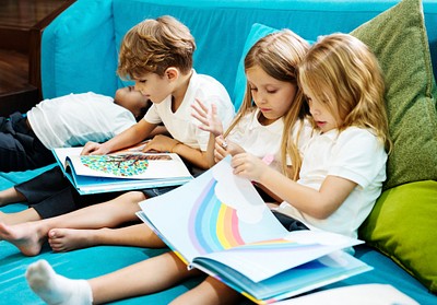 Happy kids at elementary school | Premium Photo - rawpixel