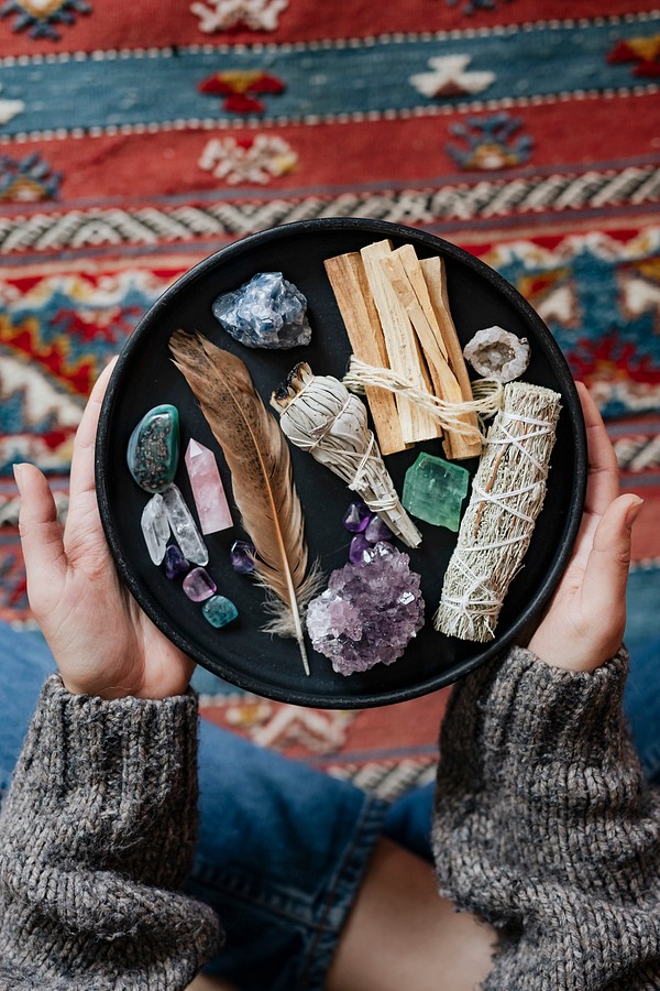 Woman sage and crystals ready | Premium Photo - rawpixel