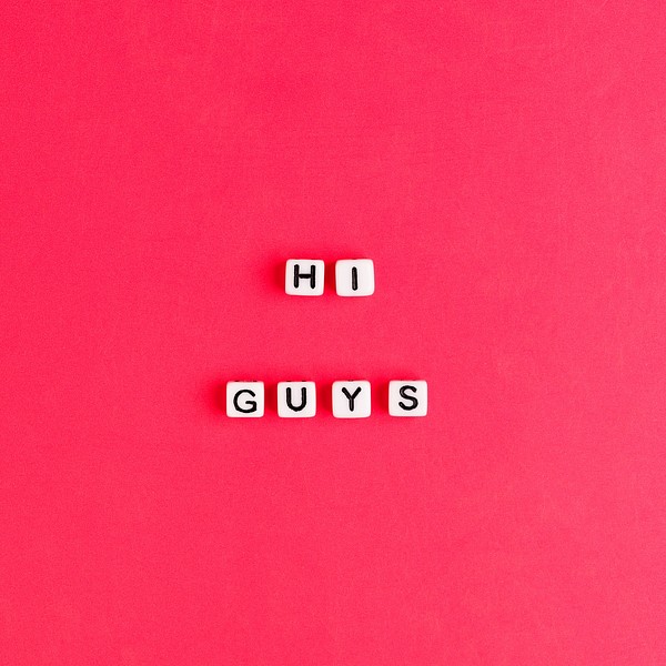 HI GUYS beads word typography | Free Photo - rawpixel