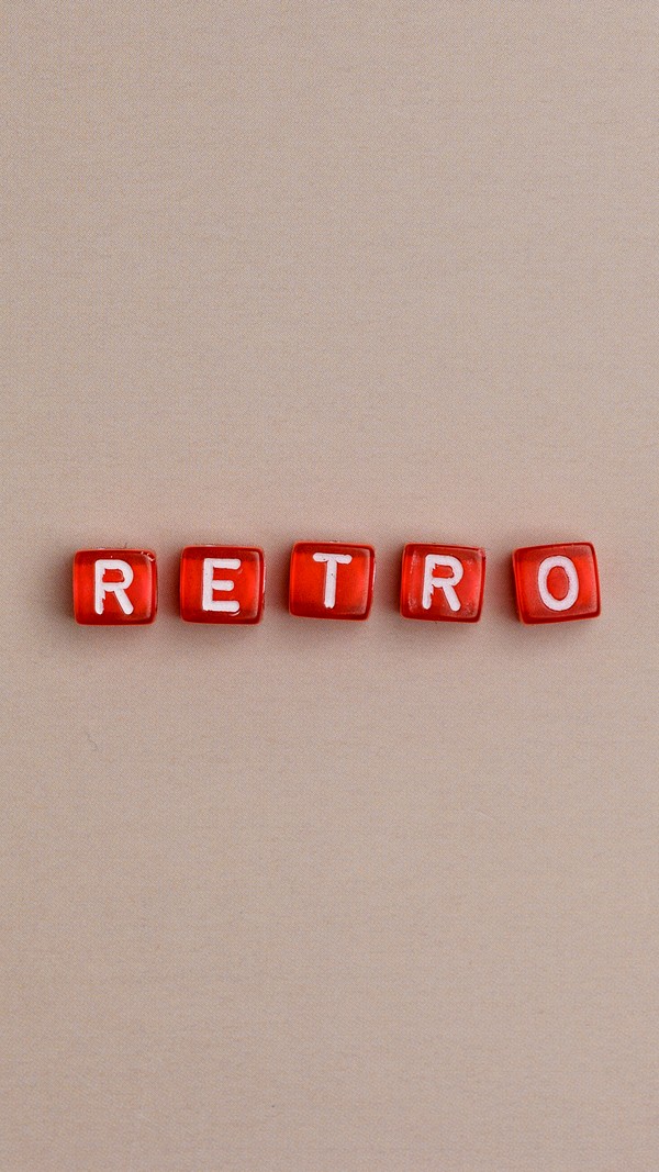 RETRO beads lettering word typography | Free Photo - rawpixel