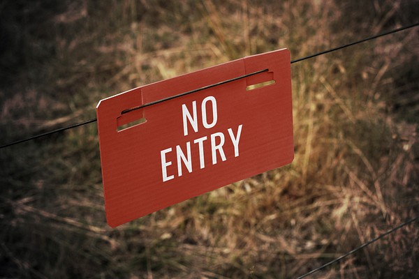 Hanging warning sign mockup psd | Premium PSD Mockup - rawpixel