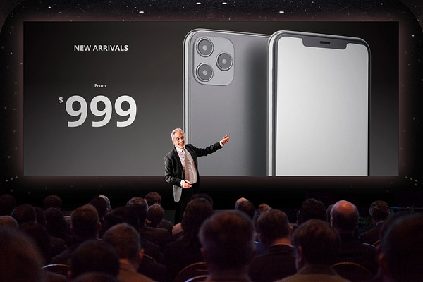 Big presentation screen mockup psd | Premium PSD Mockup - rawpixel