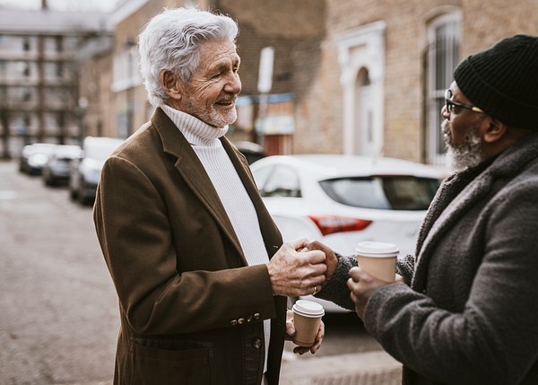 Old friends meeting streets | Premium Photo - rawpixel
