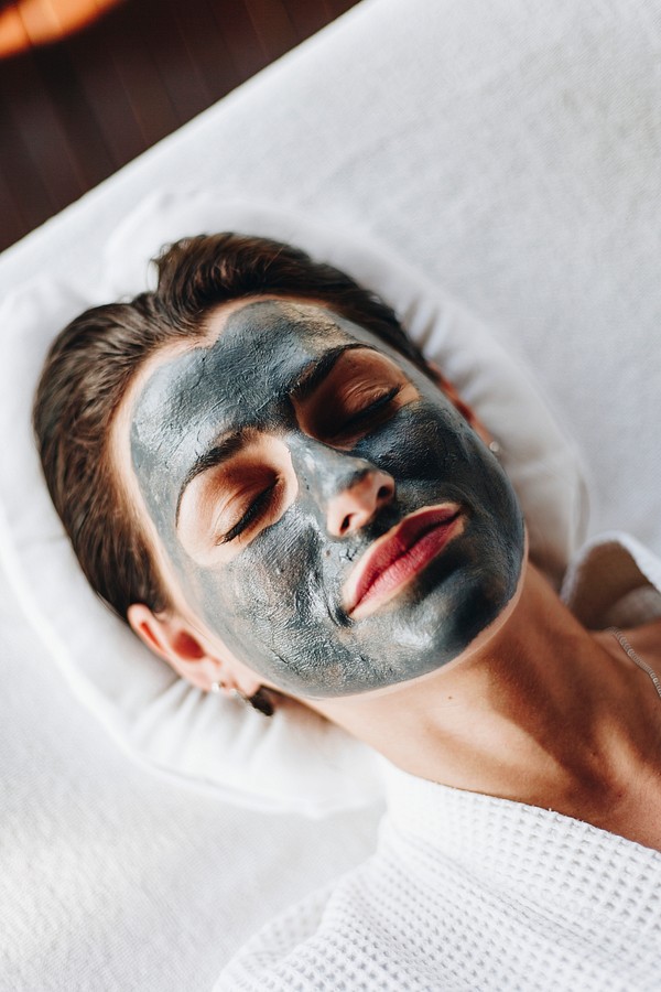 Woman relaxing facial mask spa | Premium Photo - rawpixel