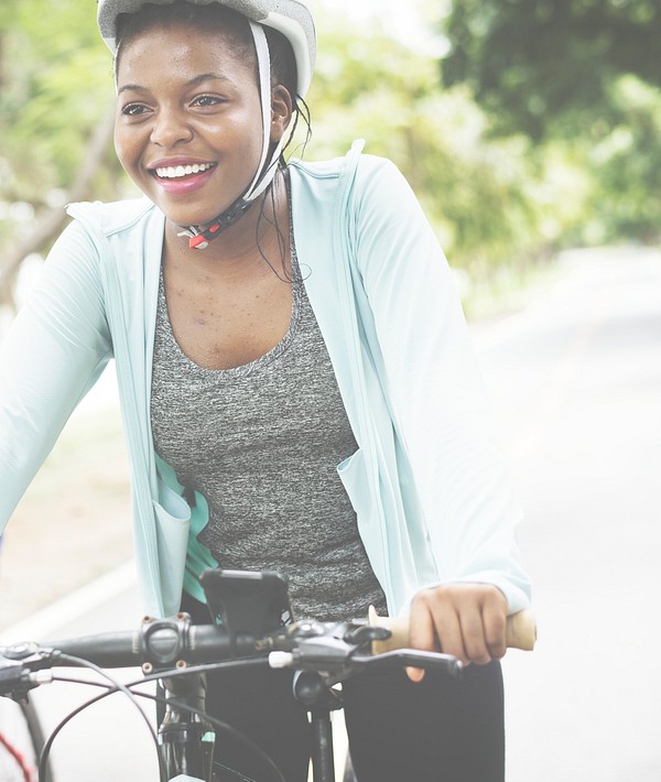 Cyclist woman riding a bike | Premium Photo - rawpixel