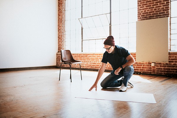 Man planning a project on a wooden | Premium Photo - rawpixel