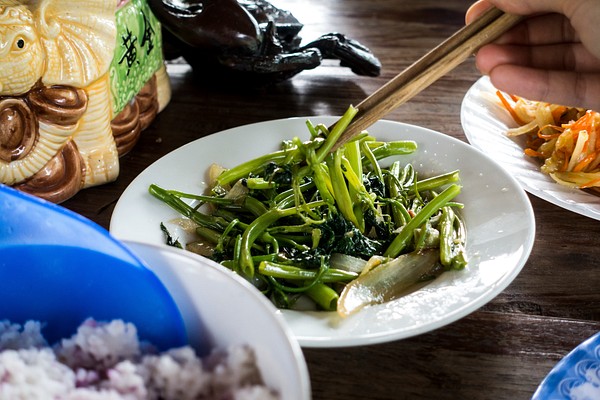 Eating Vietnamese food | Free Photo - rawpixel