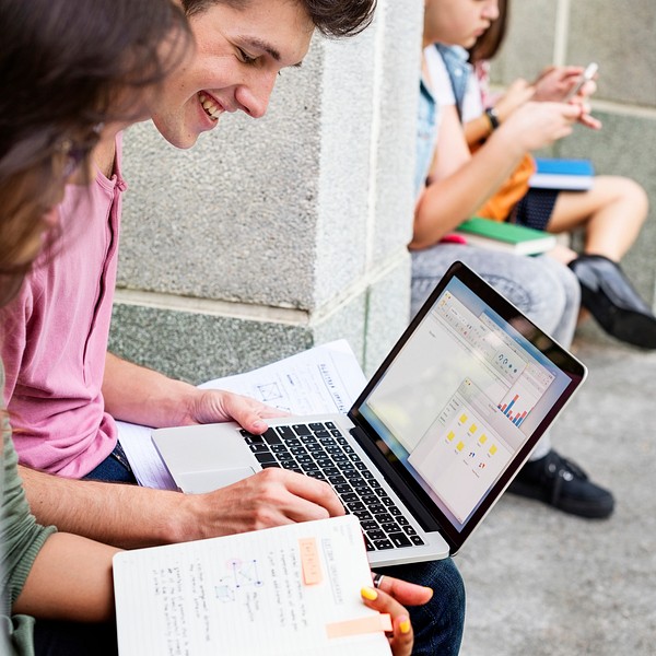 Students doing homework park | Premium Photo - rawpixel