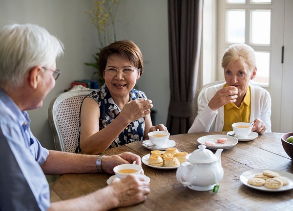 Senior adult lifestyle, drinking tea | Premium Photo - rawpixel