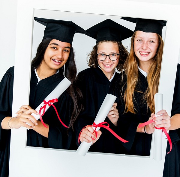 Girls in graduated gowns | Premium Photo - rawpixel