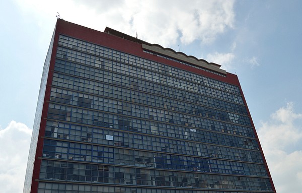 big building | Free Photo - rawpixel