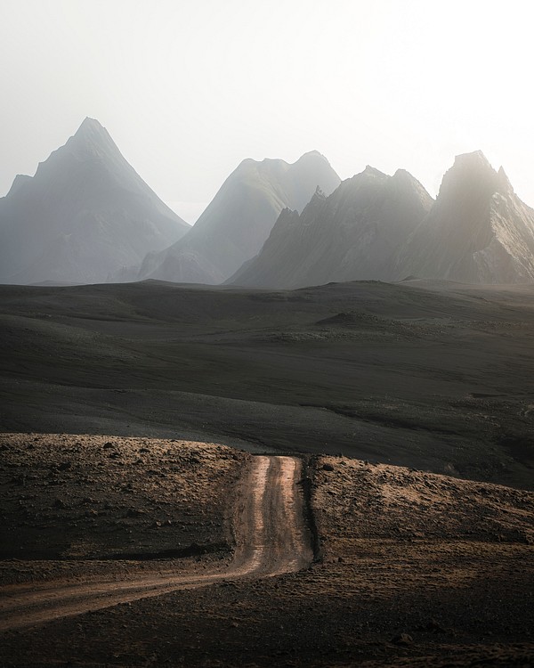 Scenic view dirt road Highlands | Premium Photo - rawpixel